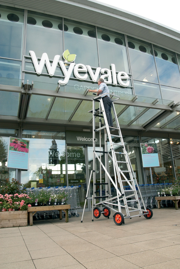 Mobile Access Platforms - The ESCA 3000 Access Equipment Range Overview ...